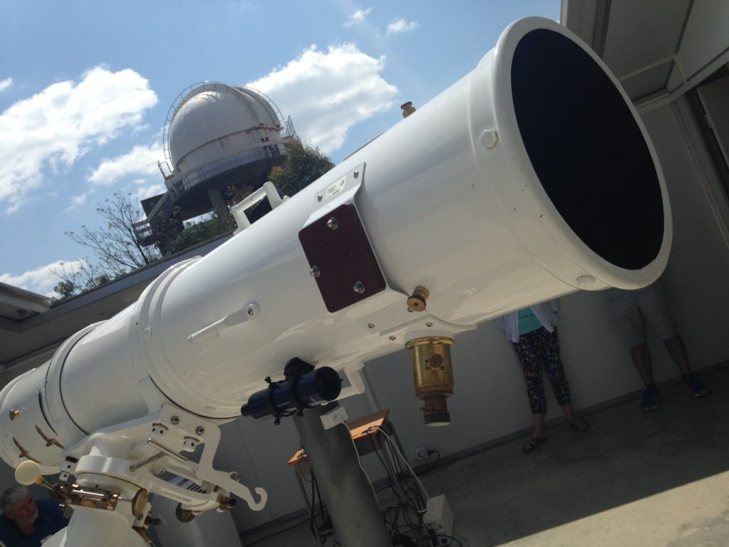 Astronomy for kids. 5 ways to get your child into astronomy